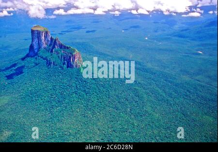 Autana Tepui, Amazonas state, Venezuela Stock Photo - Alamy