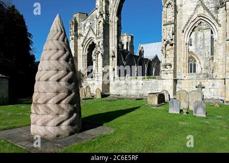 The Howden Sculpture by John Maine, Howden, East Riding Yorkshire ...
