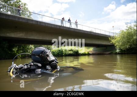 Schorndorf, Germany. 30th June, 2020. Thomas Weller (r), duty group ...