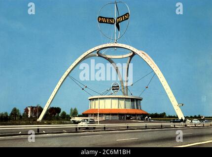 1960 , LAINATE , Milan , ITALY : The celebrated italian PAVESI AUTOGRIL ...