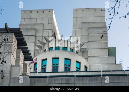 Exterior of the SIS Building or MI6 Building, headquarters of the ...