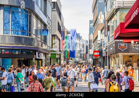 Cologne pedestrian shopping street in downtown central city Stock Photo ...