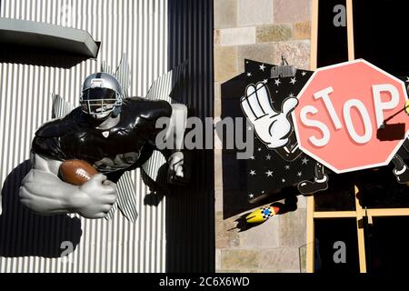 L. A. Raiders store at CityWalk Mall, Universal Studios Hollywood, Los ...