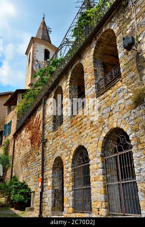 Castle of the Lizard, Apricale, Imperia, Liguria, Italy Stock Photo - Alamy