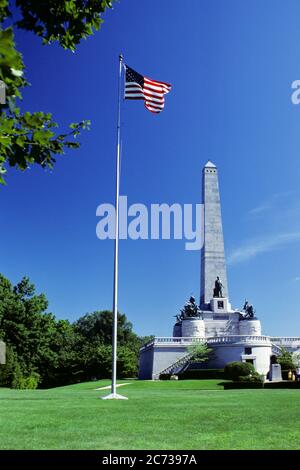 Abraham Lincoln's tomb, exterior with sculpture, Springfield, Illinois ...