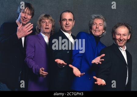 Status Quo (l-r): Rick Parfitt, Jeff Rich on 02.07.1986 in Bonn ...
