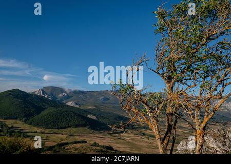 Peñalabra from the Peña Tremaya. Palencia. Spain Stock Photo - Alamy