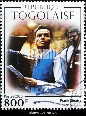 Frank Sinatra on postage stamp of Guinea Bissau Stock Photo - Alamy