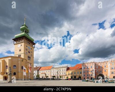 Retz: Hauptplatz Main square with the Town Hall and the Trinity Column ...