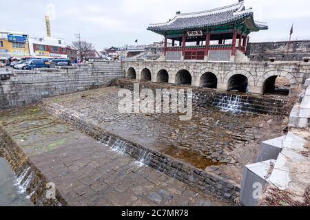 Hwahongmun, gate under which the Suwoncheon flows, Hwaseong Fortress ...