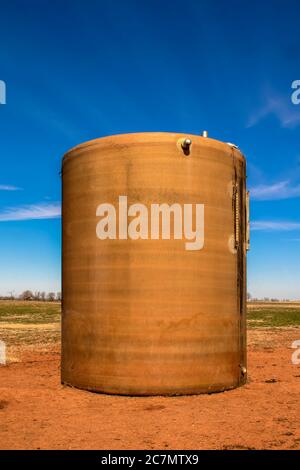 Old rusty water storage tank Stock Photo - Alamy