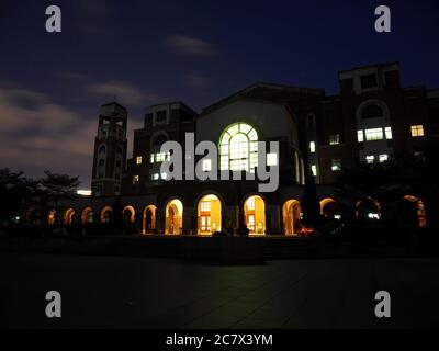 Night view of the NTU Main Library at Taipei, Taiwan Stock Photo - Alamy