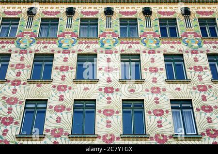 Vienna Art Nouveau House Majolikahaus by Architect Otto Wagner Linke ...