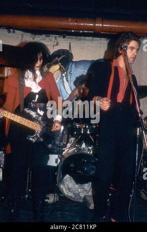 Sophie Chery and Hamish McDonald of Sexbeat live at the Dingwalls ...