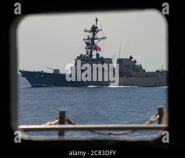 Guided missile cruiser USS Sterett (CG 31) USS Sterett CG-31 U.S. Navy ...