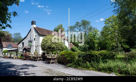 The Bush Inn at Ovington. Hampshire. England. UK Stock Photo - Alamy