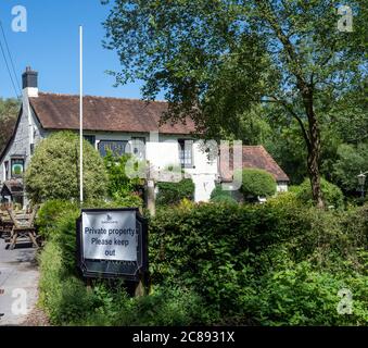 The Bush Inn at Ovington. Hampshire. England. UK Stock Photo - Alamy