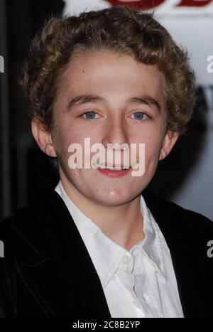 "Beowulf" (Premiere) Tyler Steelman 11-5-2007 / Westwood Village ...