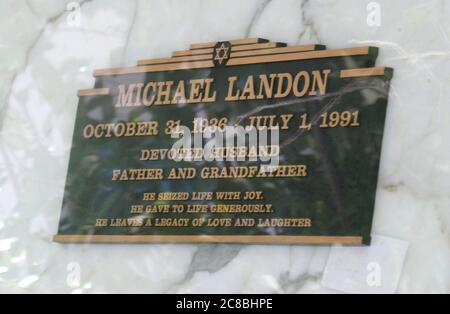 HIGHWAY TO HEAVEN (TV) MICHAEL LANDON HWHN 001 Stock Photo - Alamy