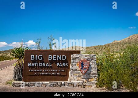North entrance to Big Bend National Park, Texas Stock Photo - Alamy