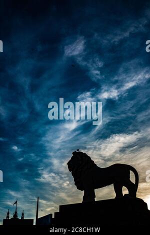 South Bank Lion statue in front of the London Eye, South Bank, London ...