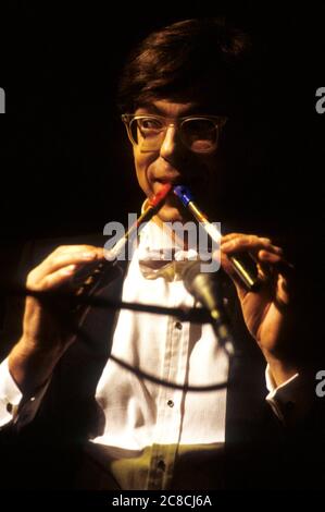 Simon Jeffes of the Penguin Cafe Orchestra live at the Mermaid Theater ...