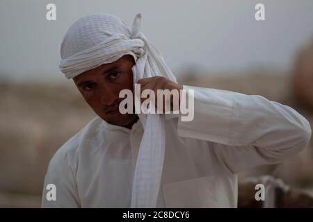 Portrait of Syrian man in traditional headscarf, Hama, Syria Stock ...