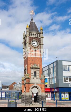 The High Street Redcar Town Centre Cleveland England Stock Photo - Alamy
