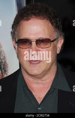 Albert Brooks 12/16/07 "The Bucket List" Premiere @ Cinerama Dome ...