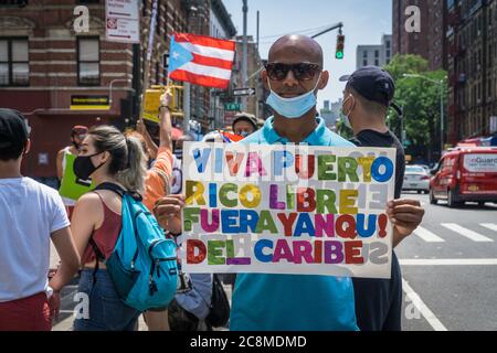 Pro Libertad--free Puerto Rico activist protest march in New York City ...