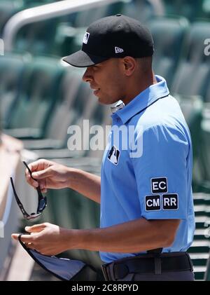 Former Major League umpire Bill Haller visits before the Florida ...