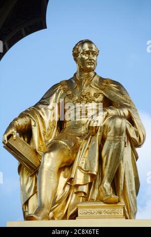 Golden sculpture of prince Albert in memorial Stock Photo - Alamy