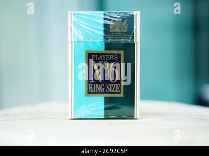Vintage packet of unopened cigarettes Stock Photo - Alamy
