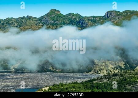 Spirit Lake with floating logs, 40 years after the blast, in Mount St ...