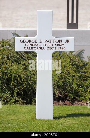 General Patton's grave at the Luxembourg American Cemetery and Memorial ...