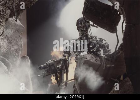 T2 3-D BATTLE ACROSS TIME (1996) ARNOLD SCHWARZENEGGER, JAMES CAMERON ...