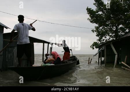 Flood affected villages in Bangladesh Stock Photo - Alamy