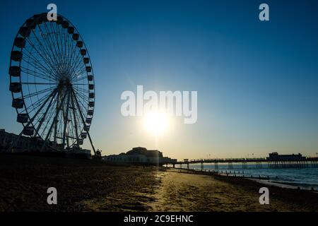 Worthing Beach, Worthing, UK. 31st July, 2020. The sun rises over the ...