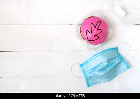 Medical workers deliver a patient with COVID-19 to the Emergency Room ...