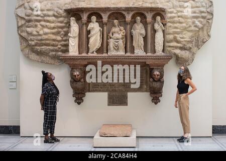 Paul and Jill Ruddock Gallery in the Victoria and Albert Museum, London ...
