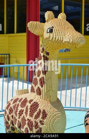 A giraffe built with Lego bricks, LEGOLAND Discovery Centre, Centro ...