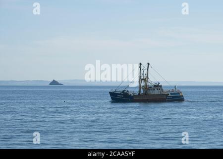 Brixham Trawler BM478 Danielle returning to port Commercial trawlers in ...