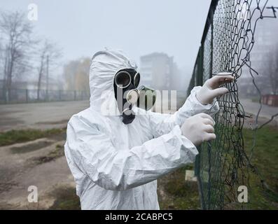 man with tear gas mask Stock Photo - Alamy