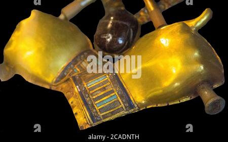 The crook (heka) and flail (nekhakha) from King Tutankhamen's tomb ...