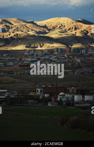 A view of Turkey's capital Ankara, at sunset Stock Photo - Alamy