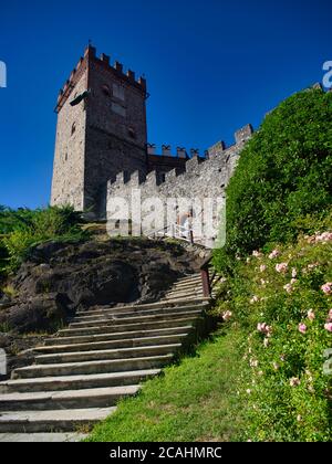 Pavone Castle, Pavove Canavese, Turin, Italy Stock Photo - Alamy