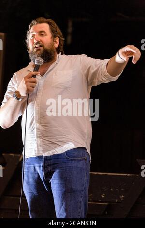 Northampton, UK. 06th Aug, 2020. Standup comedian Rich Wilson plays The ...