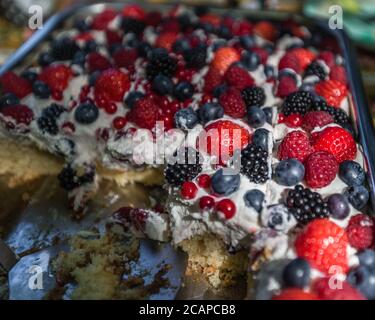 Obstkuchen - Cake Stock Photo - Alamy