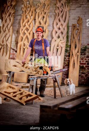 Keith Pettit at work on sculptures to appear on the 1066 Country Walk ...