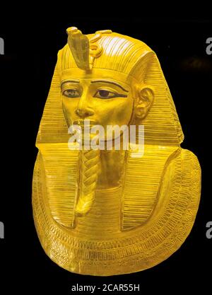 Cairo, Egyptian Museum, royal necropolis of Tanis, burial of the king ...